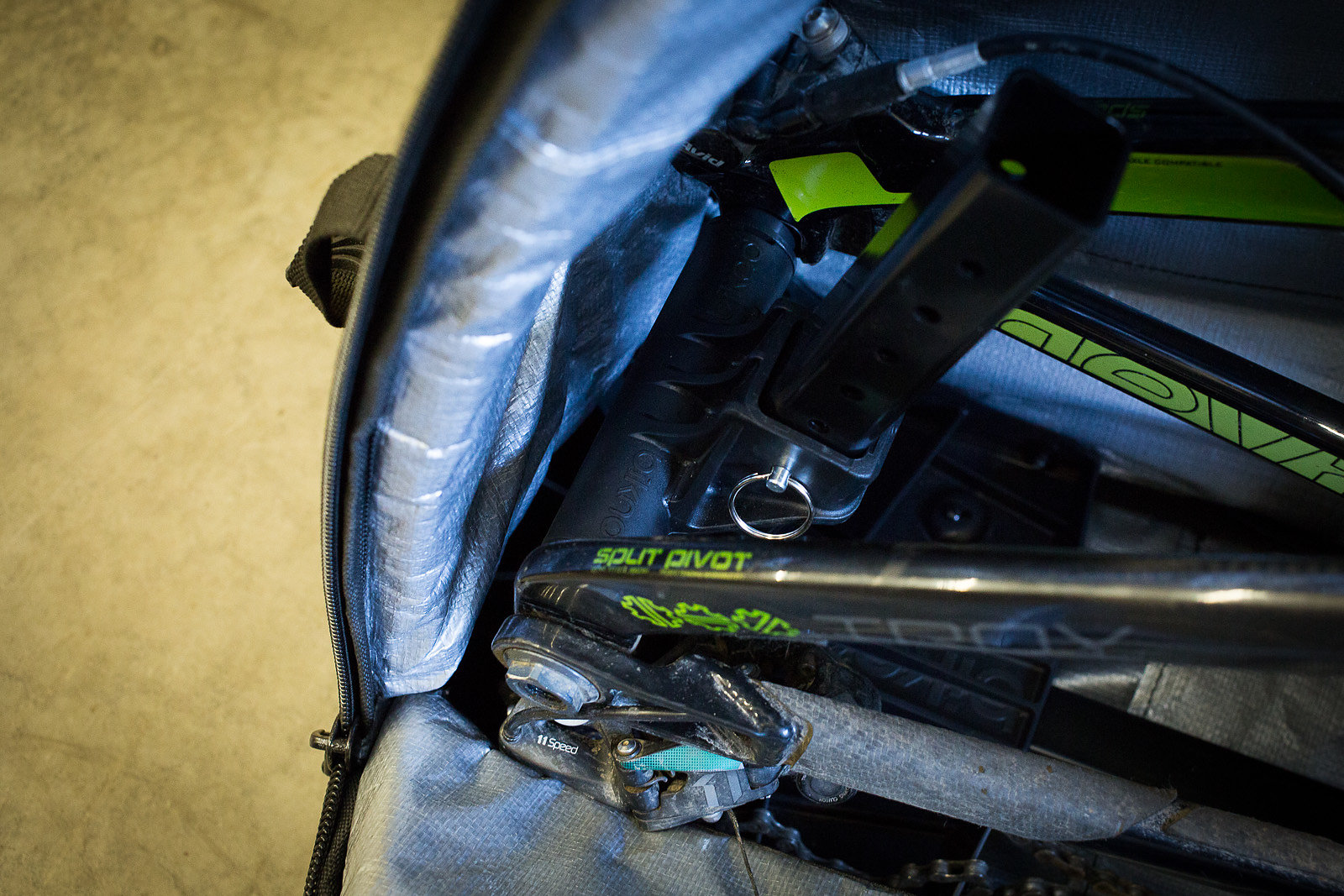 Luggage Review | Biknd Jetpack | Freehub Magazine