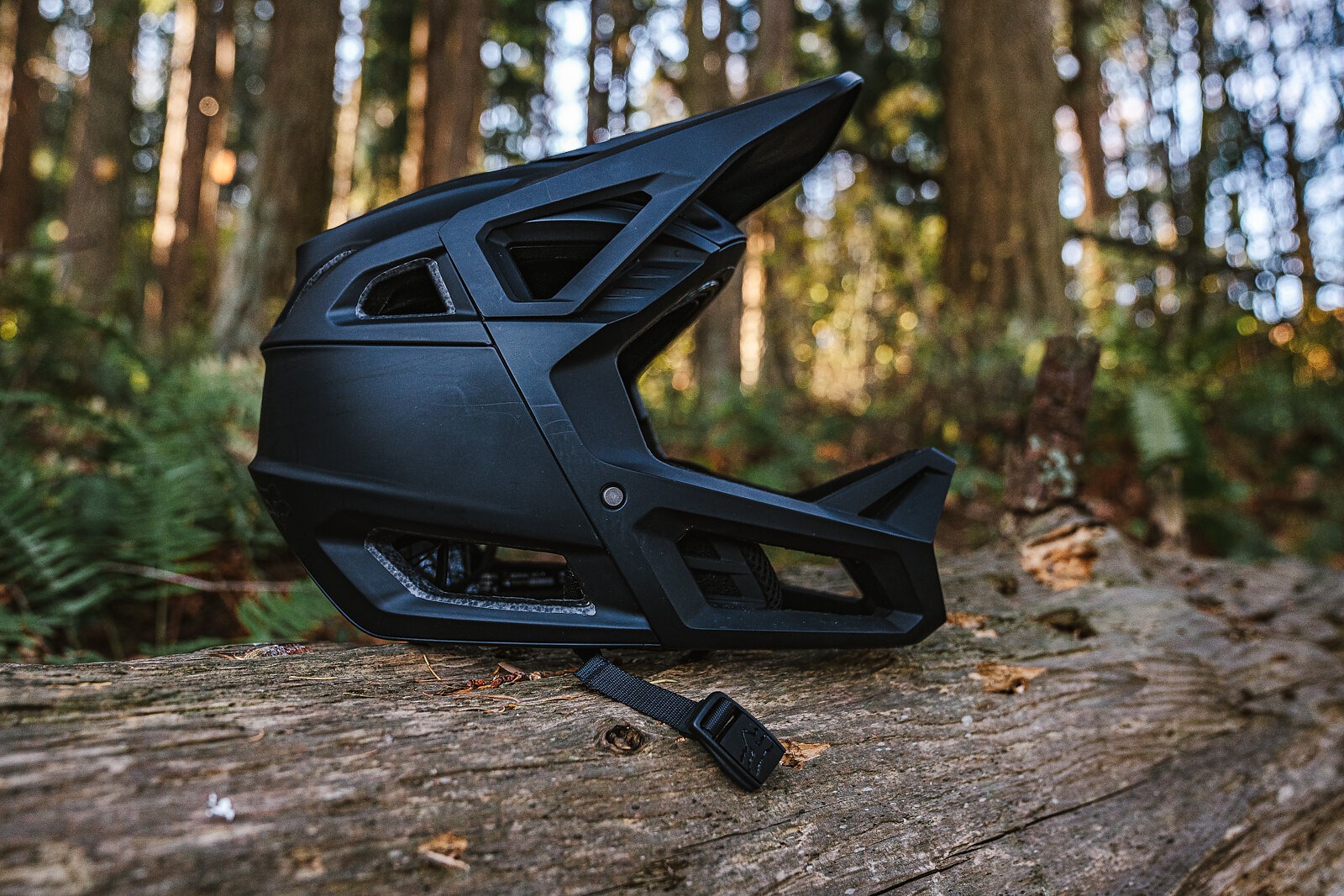 Helmet Review | Fox Racing Proframe RS | Freehub Magazine