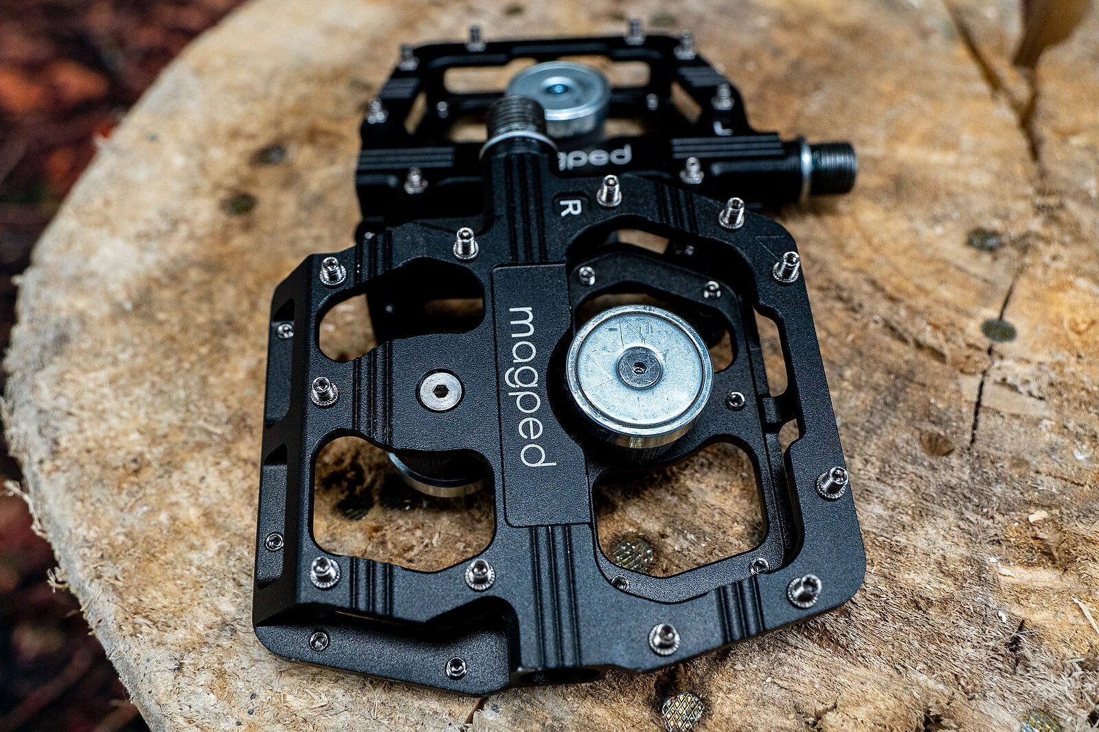 Component Review | Magped Gravity Pedal | Freehub Magazine